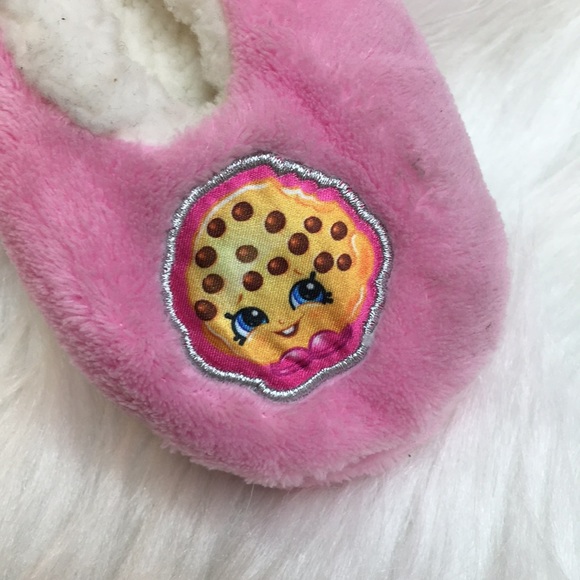 Shopkins | Shoes | New Shopkins Fuzzy Babba Slippers Sm Girls 83 | Poshmark